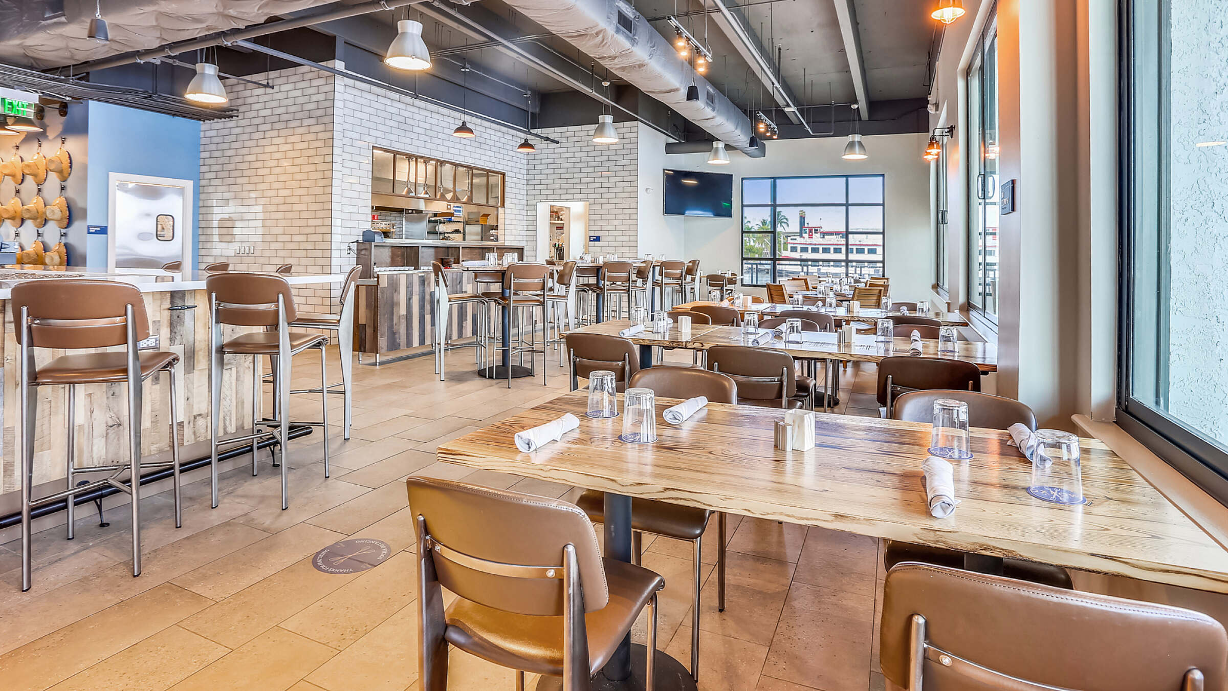 Oxbow Bar & Grill