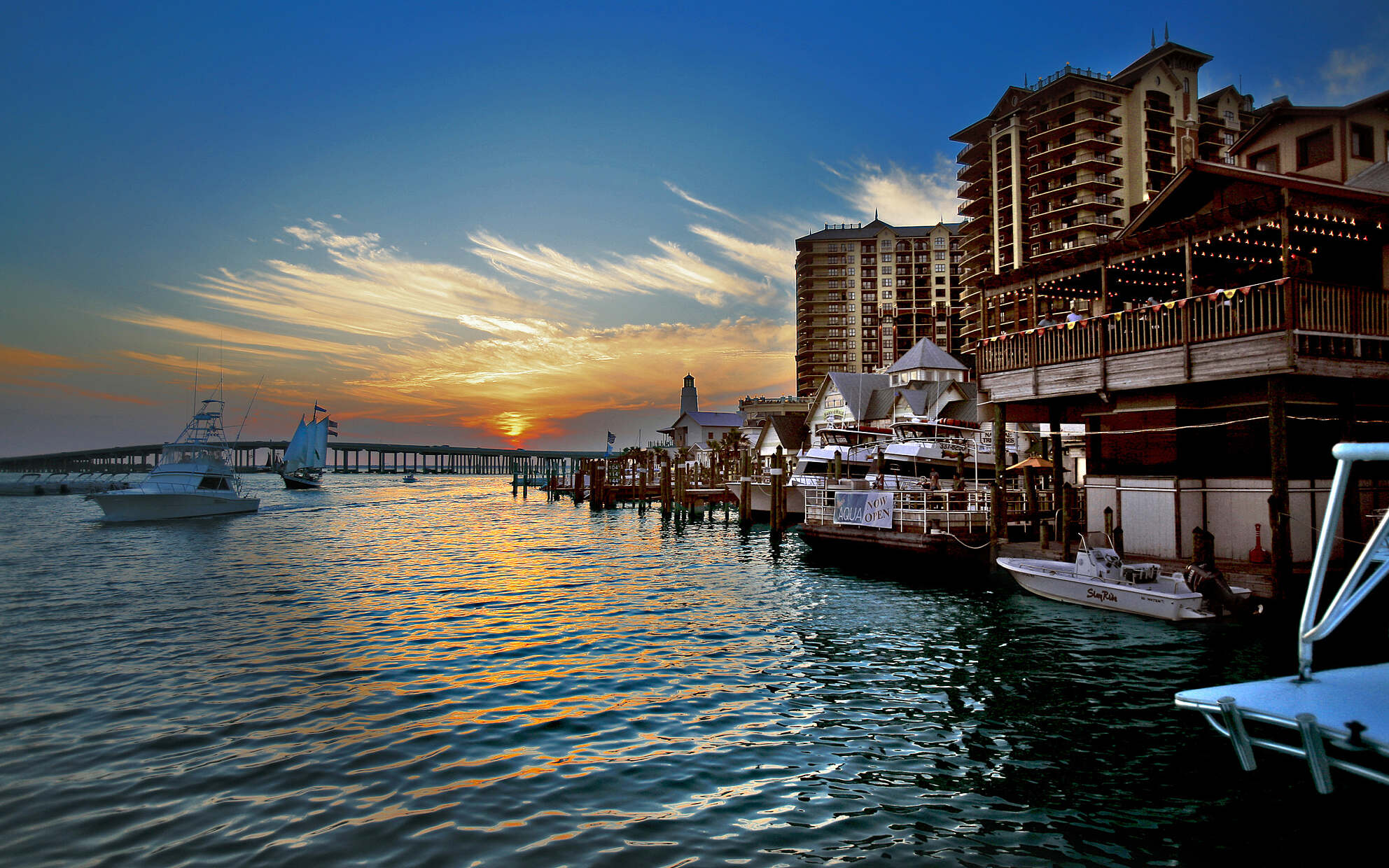 Emerald Grande at HarborWalk Village
